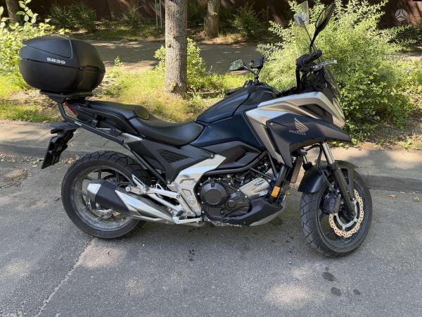 Honda NC 2023 in Vilnius, with an engine capacity of 0.75 L and mileage of 14 thousand km for 7200 €, photo 9 on AUTOMOTO.COM.LV