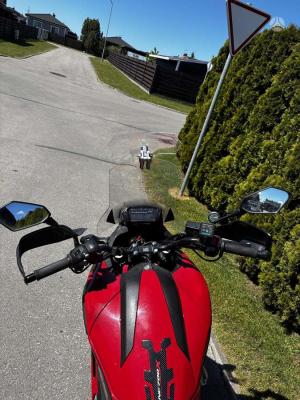 Red Honda NC 2012 in Klaipeda, with an engine capacity of 0.67 L and mileage of 61 thousand km for 3500 €, photo 6 on AUTOMOTO.COM.LV