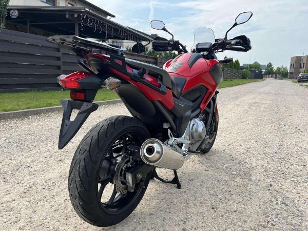 Красный Хонда NC 2012 в Вильнюс, объемом двигателя 0.70 л и пробегом 14 тыс. км за 3900 €, фото 7 на AUTOMOTO.COM.LV