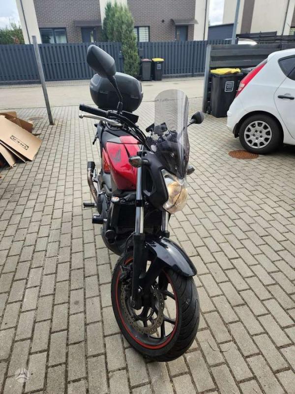 Sarkans Honda NC 2015 Klaipėda, ar dzinēja tilpumu 0.75 L un nobraukumu 34 tūkst. km par 3500 €, foto 3 vietnē AUTOMOTO.COM.LV