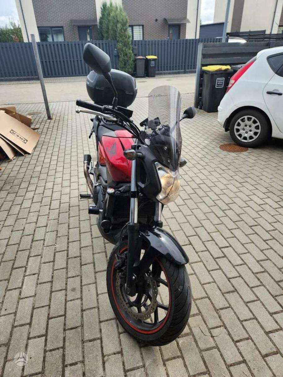 Sarkans Honda NC 2015 Klaipėda, ar dzinēja tilpumu 0.75 L un nobraukumu 34 tūkst. km par 3500 €, foto 3 vietnē AUTOMOTO.COM.LV