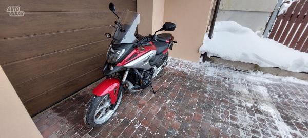 Sarkans Honda NC 2016 Šauļi, ar dzinēja tilpumu 0.75 L un nobraukumu 75 tūkst. km par 4000 €, foto 5 vietnē AUTOMOTO.COM.LV