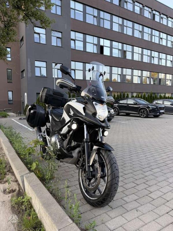 Balts Honda NC 2013 Viļņa, ar dzinēja tilpumu 0.67 L un nobraukumu 55 tūkst. km par 3900 €, foto 3 vietnē AUTOMOTO.COM.LV