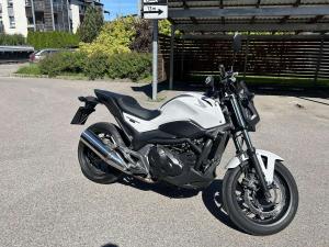 Balts Honda NC 2016 Viļņa, ar dzinēja tilpumu 0.75 L un nobraukumu 16 tūkst. km par 4800 €, foto 3 vietnē AUTOMOTO.COM.LV