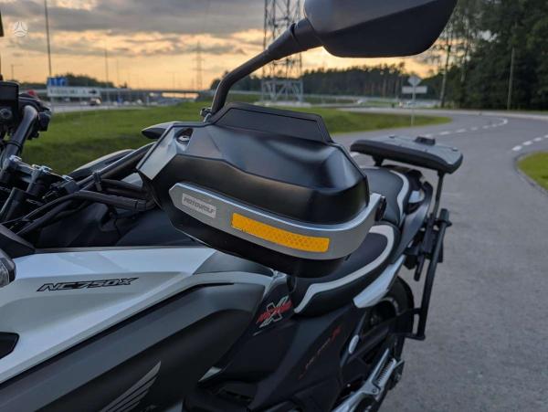 White Honda NC 2020 in Kaunas, with an engine capacity of 0.75 L and mileage of 30 thousand km for 6500 €, photo 10 on AUTOMOTO.COM.LV