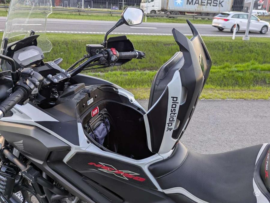 Белый Хонда NC 2020 в Каунас, объемом двигателя 0.75 л и пробегом 30 тыс. км за 6500 €, фото 15 на AUTOMOTO.COM.LV