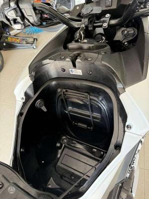 White Honda NC 2020 in Kaunas, with an engine capacity of 0.75 L and mileage of 9 thousand km for 6500 €, photo 9 on AUTOMOTO.COM.LV