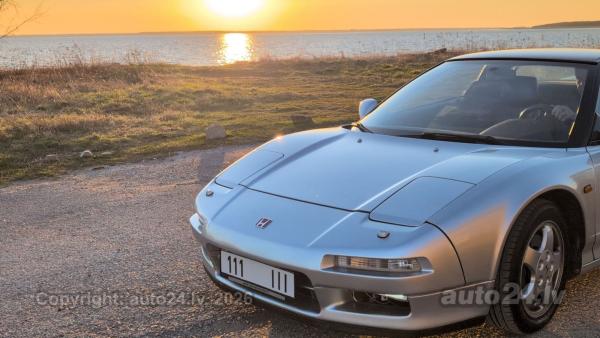 Grey Honda NSX 1993 in Tallinn, with an engine capacity of 3.00 L and mileage of 73 thousand km for 105000 €, photo 9 on AUTOMOTO.COM.LV