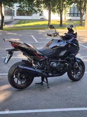 Black Honda NT 1100 2022 in Kaunas, with an engine capacity of 1.10 L and mileage of 13 thousand km for 10500 €, photo 4 on AUTOMOTO.COM.LV