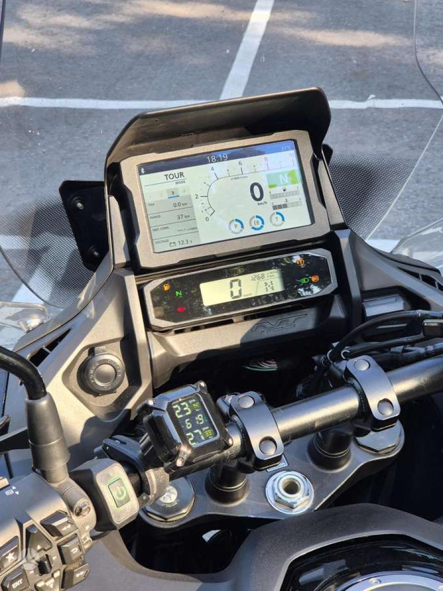 Black Honda NT 1100 2022 in Kaunas, with an engine capacity of 1.10 L and mileage of 13 thousand km for 10500 €, photo 19 on AUTOMOTO.COM.LV