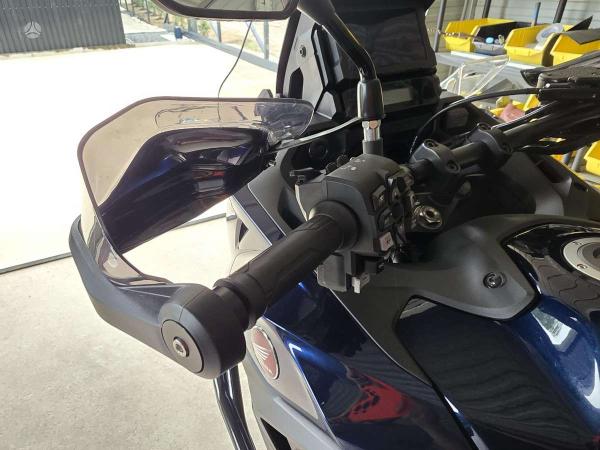 Zils Honda NT 1100 2025 Panevēža, ar dzinēja tilpumu 1.08 L un nobraukumu 6 tūkst. km par 15200 €, foto 7 vietnē AUTOMOTO.COM.LV