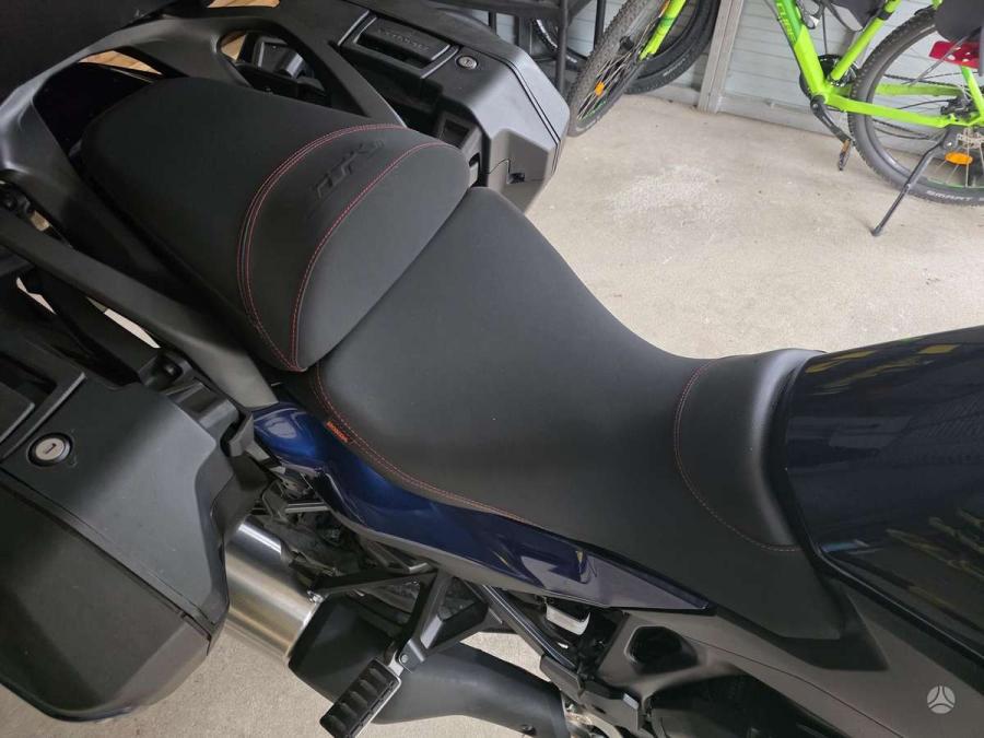 Zils Honda NT 1100 2025 Panevēža, ar dzinēja tilpumu 1.08 L un nobraukumu 6 tūkst. km par 15200 €, foto 10 vietnē AUTOMOTO.COM.LV