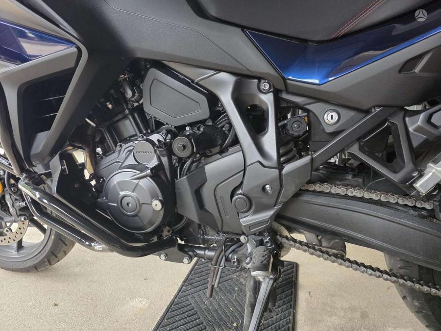 Zils Honda NT 1100 2025 Panevēža, ar dzinēja tilpumu 1.08 L un nobraukumu 6 tūkst. km par 15200 €, foto 12 vietnē AUTOMOTO.COM.LV