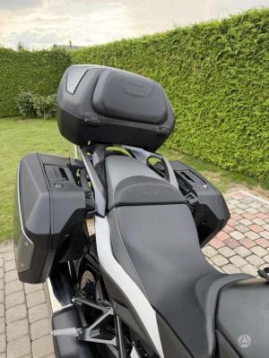 Grey Honda NT 1100 2024 in Marijampole, with an engine capacity of 1.08 L and mileage of 5 thousand km for 10850 €, photo 17 on AUTOMOTO.COM.LV