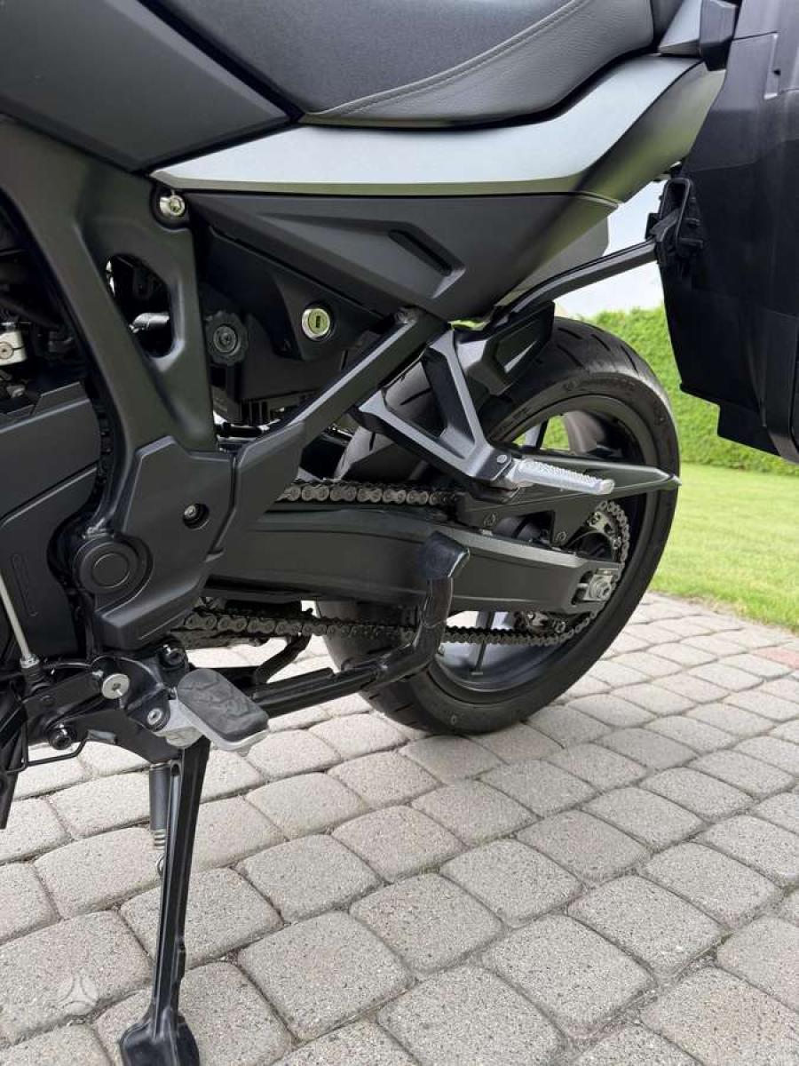 Grey Honda NT 1100 2024 in Marijampole, with an engine capacity of 1.08 L and mileage of 5 thousand km for 10850 €, photo 21 on AUTOMOTO.COM.LV
