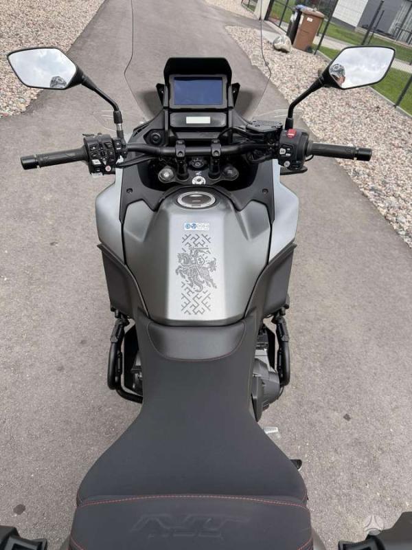 Grey Honda NT 1100 2024 in Vilnius, with an engine capacity of 1.10 L and mileage of 11 thousand km for 13000 €, photo 9 on AUTOMOTO.COM.LV