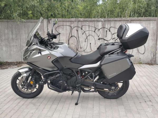 Honda NT 1100 2022 in Riga, with an engine capacity of 1.08 L and mileage of 17 thousand km for 11500 €, photo 9 on AUTOMOTO.COM.LV