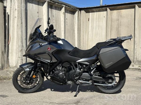 Honda NT 1100DP 2022 Rīga, ar dzinēja tilpumu 1.10 L un nobraukumu 0 tūkst. km par 11700 €, foto 1 vietnē AUTOMOTO.COM.LV