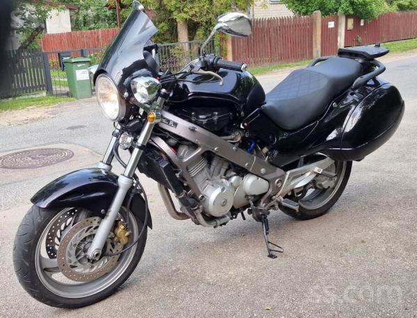 Honda NT 650V 1999 Rīga, ar dzinēja tilpumu 0.65 L un nobraukumu 0 tūkst. km par 2200 €, foto 1 vietnē AUTOMOTO.COM.LV