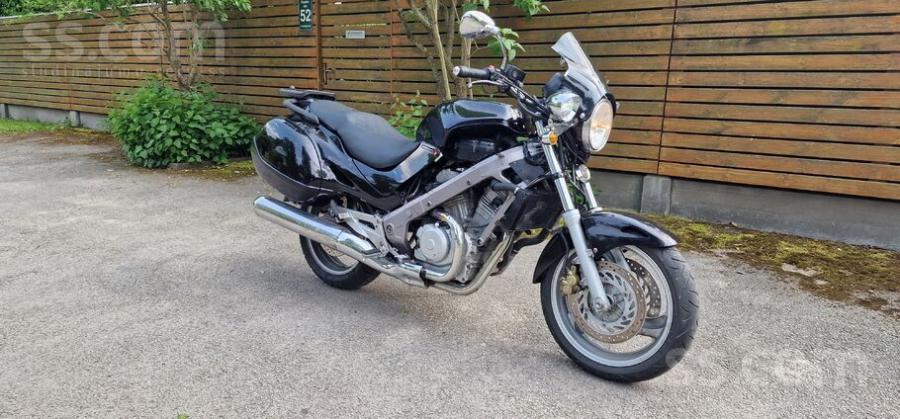 Honda NT 650V 1999 Rīga, ar dzinēja tilpumu 0.65 L un nobraukumu 0 tūkst. km par 2200 €, foto 3 vietnē AUTOMOTO.COM.LV