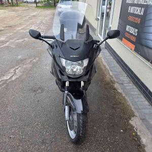 Melns Honda NT 2006 Panevēža, ar dzinēja tilpumu 0.70 L un nobraukumu 85 tūkst. km par 2750 €, foto 6 vietnē AUTOMOTO.COM.LV
