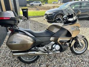 Brown Honda NT 2008 in Vilnius, with an engine capacity of 0.68 L and mileage of 67 thousand km for 2950 €, photo 5 on AUTOMOTO.COM.LV