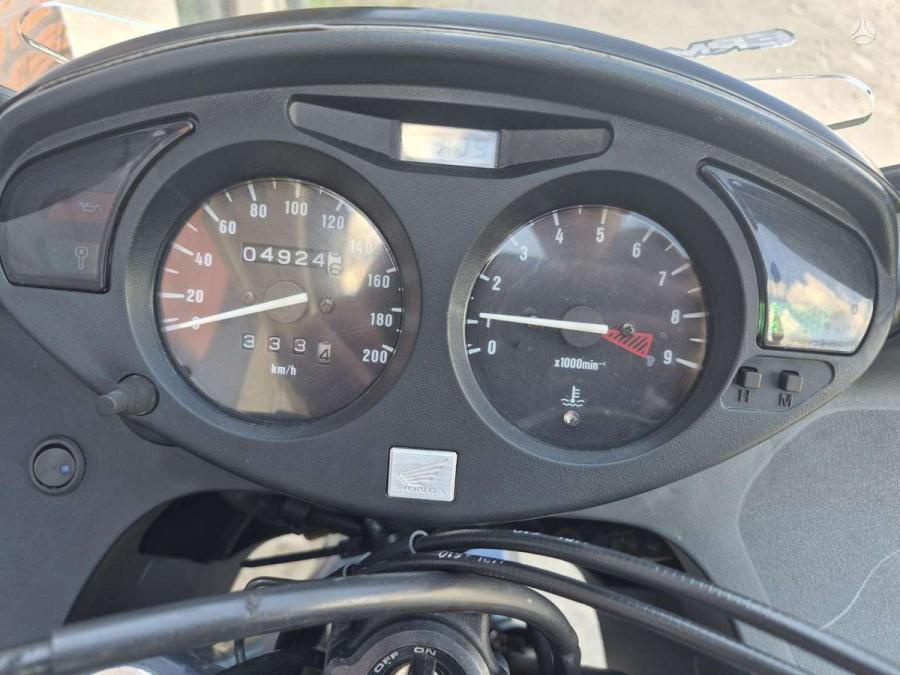 Серый Хонда NT 2000 в Паневежис, объемом двигателя 0.65 л и пробегом 49 тыс. км за 1650 €, фото 7 на AUTOMOTO.COM.LV