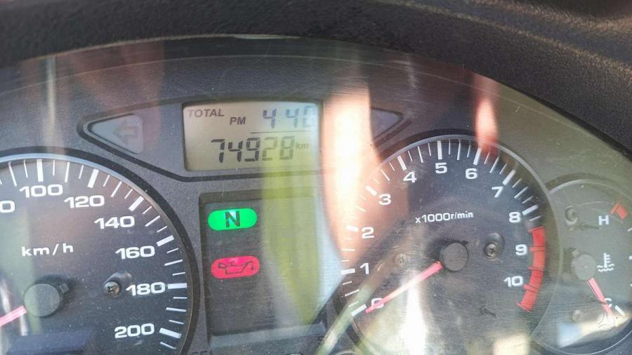 Pelēks Honda NT 2006 Utena, ar dzinēja tilpumu 0.70 L un nobraukumu 75 tūkst. km par 2200 €, foto 6 vietnē AUTOMOTO.COM.LV