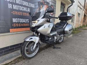 Grey Honda NT 2014 in Panevezys, with an engine capacity of 0.70 L and mileage of 21 thousand km for 4200 €, photo 3 on AUTOMOTO.COM.LV
