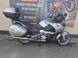 Grey Honda NT 2014 in Panevezys, with an engine capacity of 0.70 L and mileage of 21 thousand km for 4200 €, photo 4 on AUTOMOTO.COM.LV