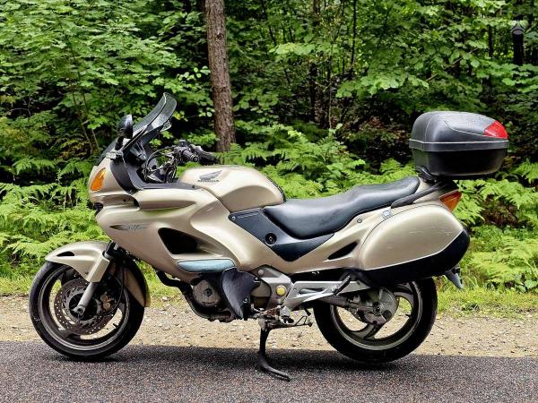 Honda NT 1999 Viļņa, ar dzinēja tilpumu 0.65 L un nobraukumu 62 tūkst. km par 900 €, foto 7 vietnē AUTOMOTO.COM.LV