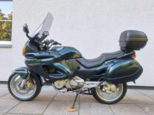 Honda NT 2001 in Prienai, with an engine capacity of 0.65 L and mileage of 33 thousand km for 1850 €, photo 3 on AUTOMOTO.COM.LV