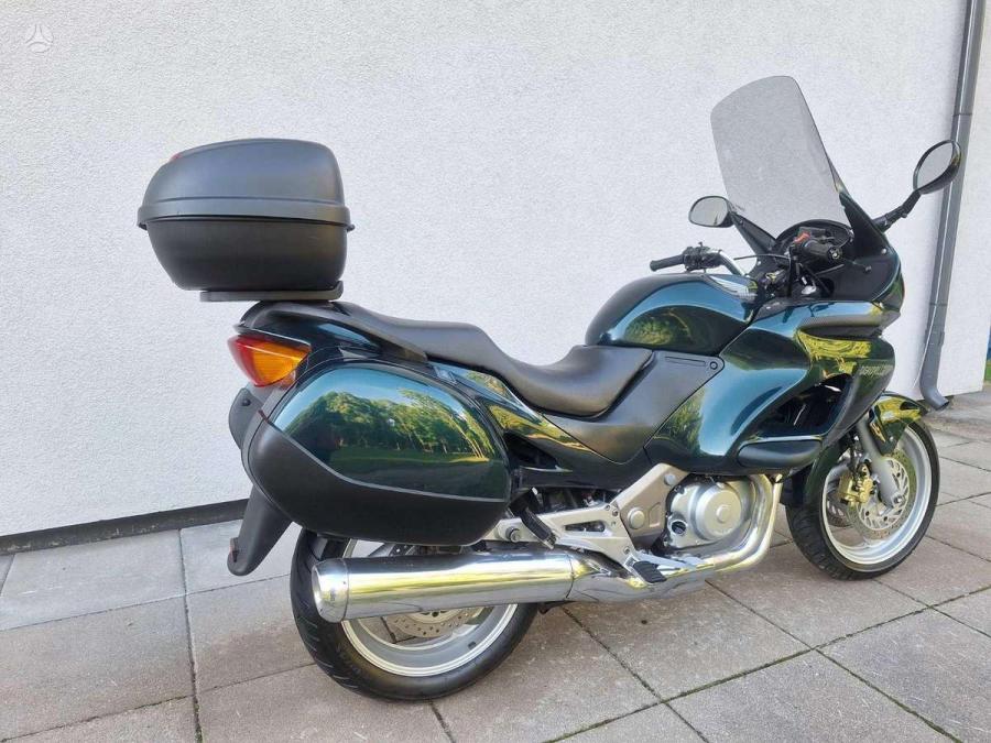 Honda NT 2001 in Prienai, with an engine capacity of 0.65 L and mileage of 33 thousand km for 1850 €, photo 4 on AUTOMOTO.COM.LV