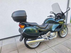 Honda NT 2001 in Prienai, with an engine capacity of 0.65 L and mileage of 33 thousand km for 1850 €, photo 7 on AUTOMOTO.COM.LV