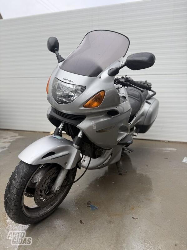 Honda NT 2003 in Taurage, with an engine capacity of 0.00 L and mileage of 0 thousand km for 1250 €, photo 3 on AUTOMOTO.COM.LV