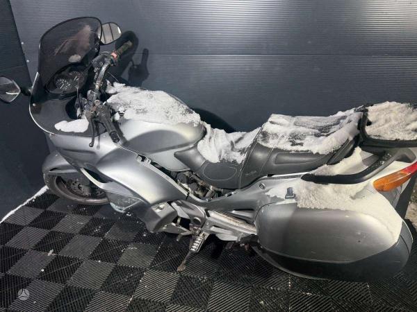 Honda NT 2003 in Taurage, with an engine capacity of 0.65 L and mileage of 60 thousand km for 1450 €, photo 8 on AUTOMOTO.COM.LV