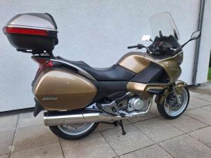 Honda NT 2006 in Prienai, with an engine capacity of 0.70 L and mileage of 17 thousand km for 3350 €, photo 6 on AUTOMOTO.COM.LV