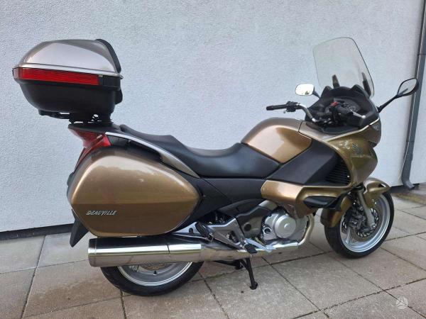 Хонда NT 2006 в Пренай, объемом двигателя 0.70 л и пробегом 17 тыс. км за 3350 €, фото 7 на AUTOMOTO.COM.LV
