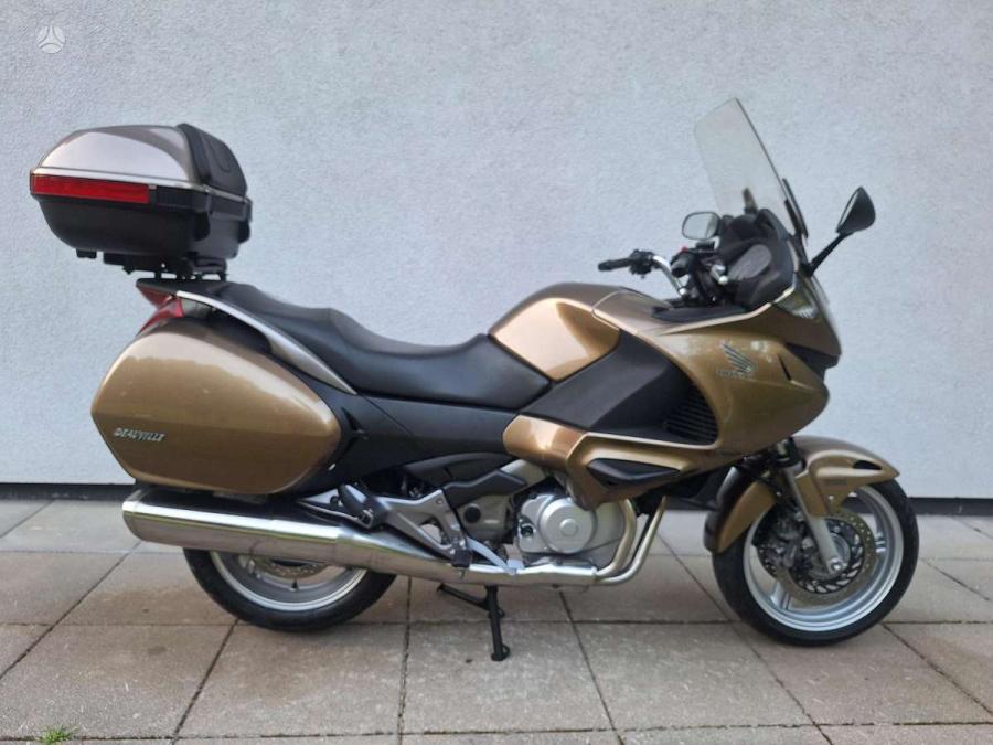 Honda NT 2006 in Prienai, with an engine capacity of 0.70 L and mileage of 17 thousand km for 3350 €, photo 13 on AUTOMOTO.COM.LV
