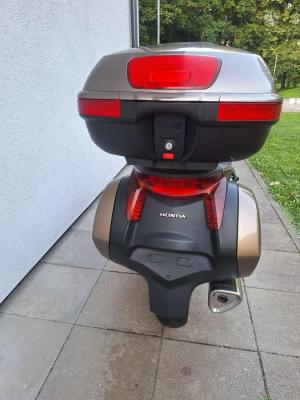 Honda NT 2006 in Prienai, with an engine capacity of 0.70 L and mileage of 17 thousand km for 3350 €, photo 14 on AUTOMOTO.COM.LV