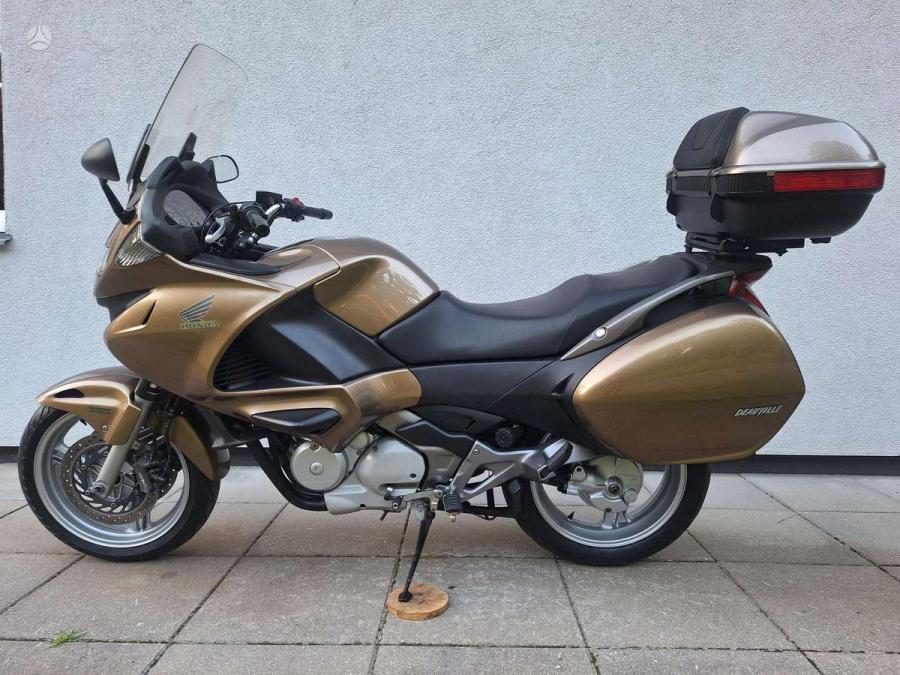 Honda NT 2006 in Prienai, with an engine capacity of 0.70 L and mileage of 17 thousand km for 3350 €, photo 22 on AUTOMOTO.COM.LV