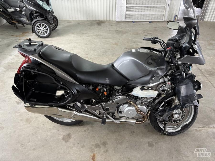 Honda NT 2006 in Kelme, with an engine capacity of 0.70 L and mileage of 42 thousand km for 565 €, photo 3 on AUTOMOTO.COM.LV