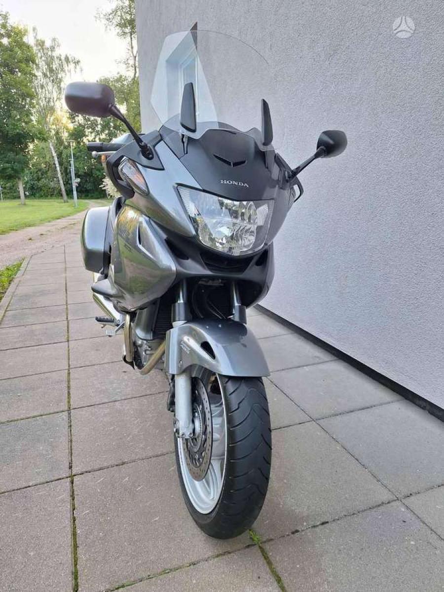 Honda NT 2007 Prienai, ar dzinēja tilpumu 0.70 L un nobraukumu 37 tūkst. km par 3450 €, foto 6 vietnē AUTOMOTO.COM.LV