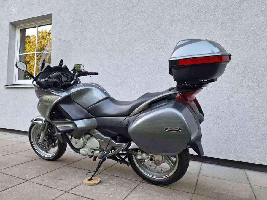 Honda NT 2007 Prienai, ar dzinēja tilpumu 0.70 L un nobraukumu 37 tūkst. km par 3450 €, foto 7 vietnē AUTOMOTO.COM.LV