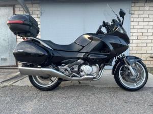 Honda NT 2007 in Birstonas, with an engine capacity of 0.70 L and mileage of 34 thousand km for 3550 €, photo 5 on AUTOMOTO.COM.LV
