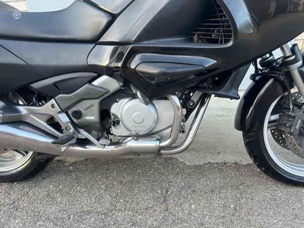 Honda NT 2007 in Birstonas, with an engine capacity of 0.70 L and mileage of 34 thousand km for 3550 €, photo 7 on AUTOMOTO.COM.LV