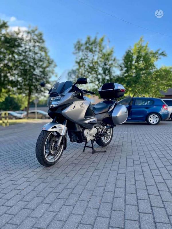 Honda NT 2007 in Jonava, with an engine capacity of 0.75 L and mileage of 100 thousand km for 2200 €, photo 2 on AUTOMOTO.COM.LV