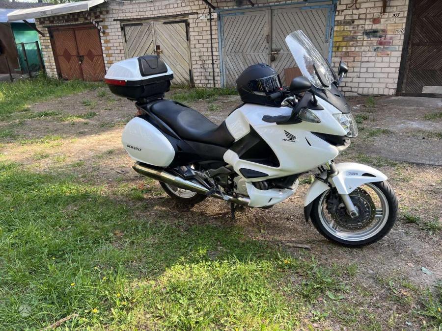 Honda NT 2008 Viļņa, ar dzinēja tilpumu 0.70 L un nobraukumu 0 tūkst. km par 4500 €, foto 3 vietnē AUTOMOTO.COM.LV
