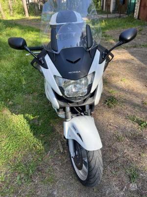 Honda NT 2008 Viļņa, ar dzinēja tilpumu 0.70 L un nobraukumu 0 tūkst. km par 4500 €, foto 4 vietnē AUTOMOTO.COM.LV