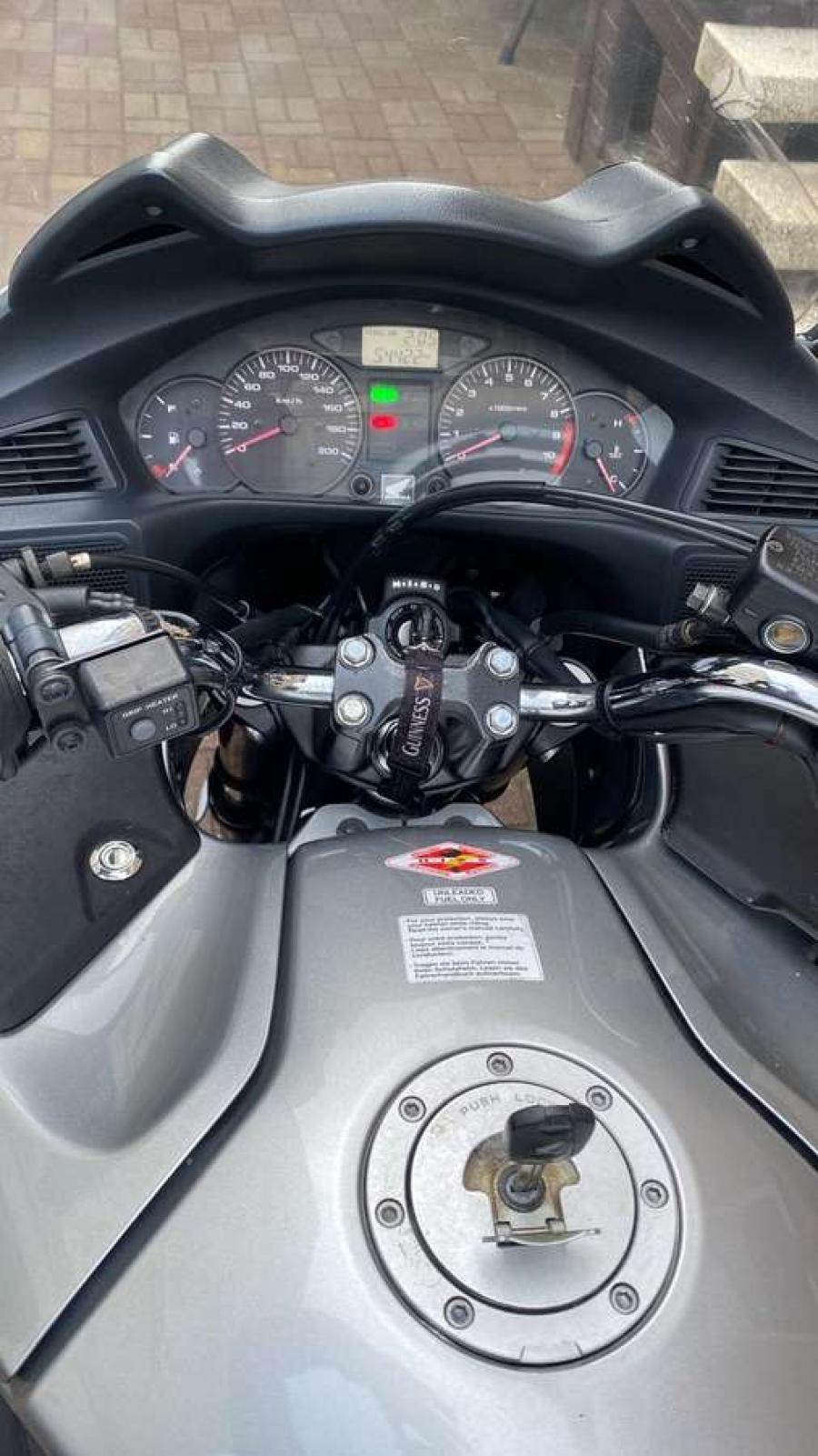 Honda NT 2008 in Vilnius, with an engine capacity of 0.68 L and mileage of 55 thousand km for 1999 €, photo 7 on AUTOMOTO.COM.LV